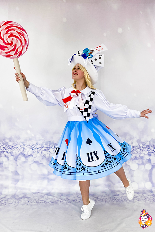 Alisa carnival costume